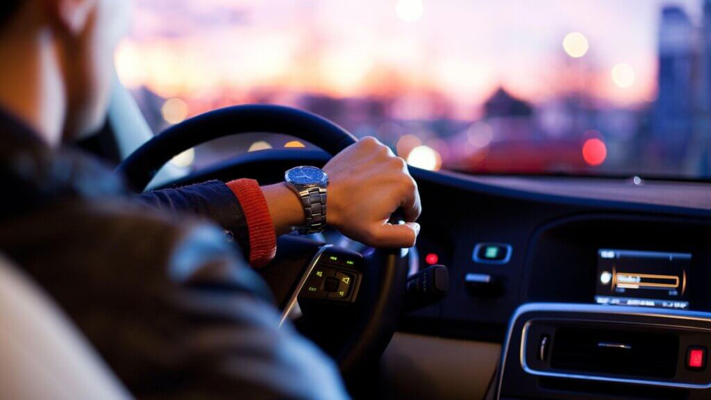 There May Soon Be a Fourth Traffic Light Color in the U.S., Here's What ...