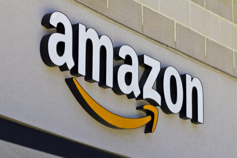 Amazon Plans 30,000 Corporate Job Cuts After Pandemic Overhiring - Blusher