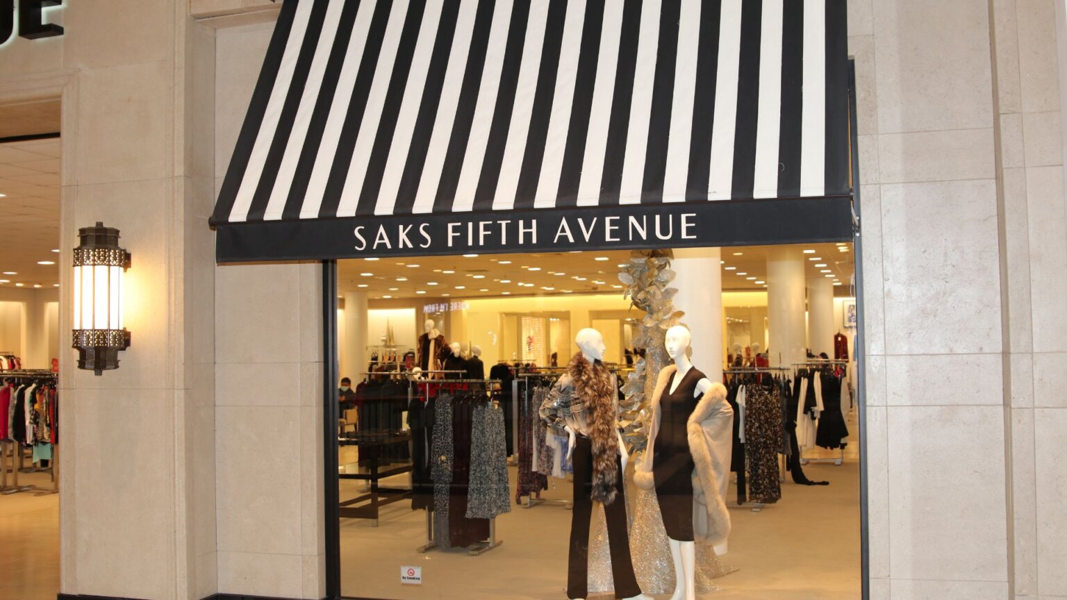 Saks Files for Bankruptcy With Up to $10 Billion in Debt – Blusher